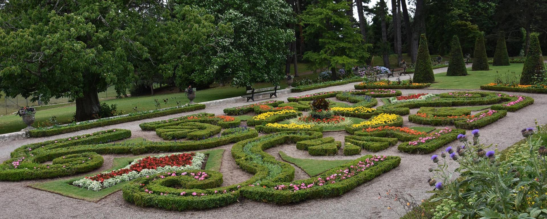 What the Trust does | Devon Gardens Trust
